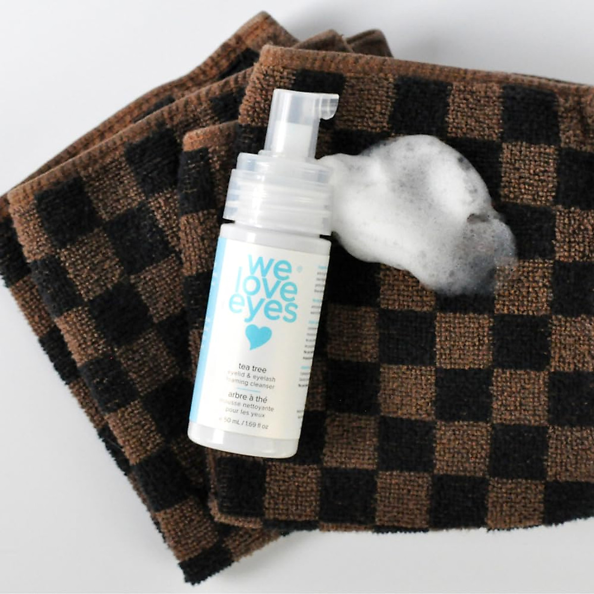 We Love Eyes: Tea Tree Eyelid Foaming Cleanser - Vegan. All natural. Cruelty free. Safe for false lashes and eyelash extensions.