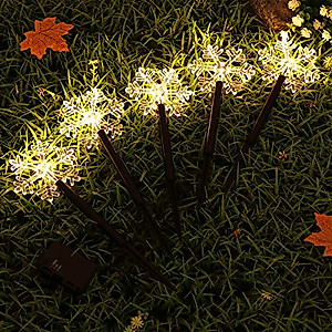 Uonlytech 5 Pack Christmas Snowflake Garden Lights Snowflake Stake Lights Battery Operated Snowflake Lights Outdoor Waterproof Christmas Decorative Ground Lights for Patio Walkway Yard Lawn