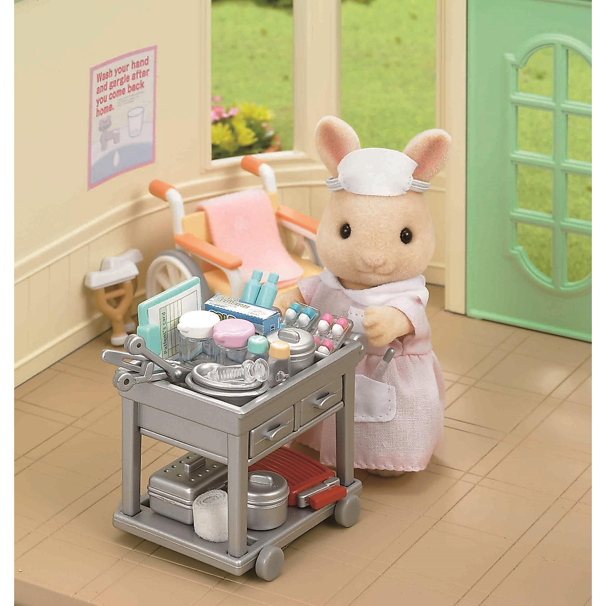 EPOCH Sylvanian Families Shops longing Nurse Set H-13