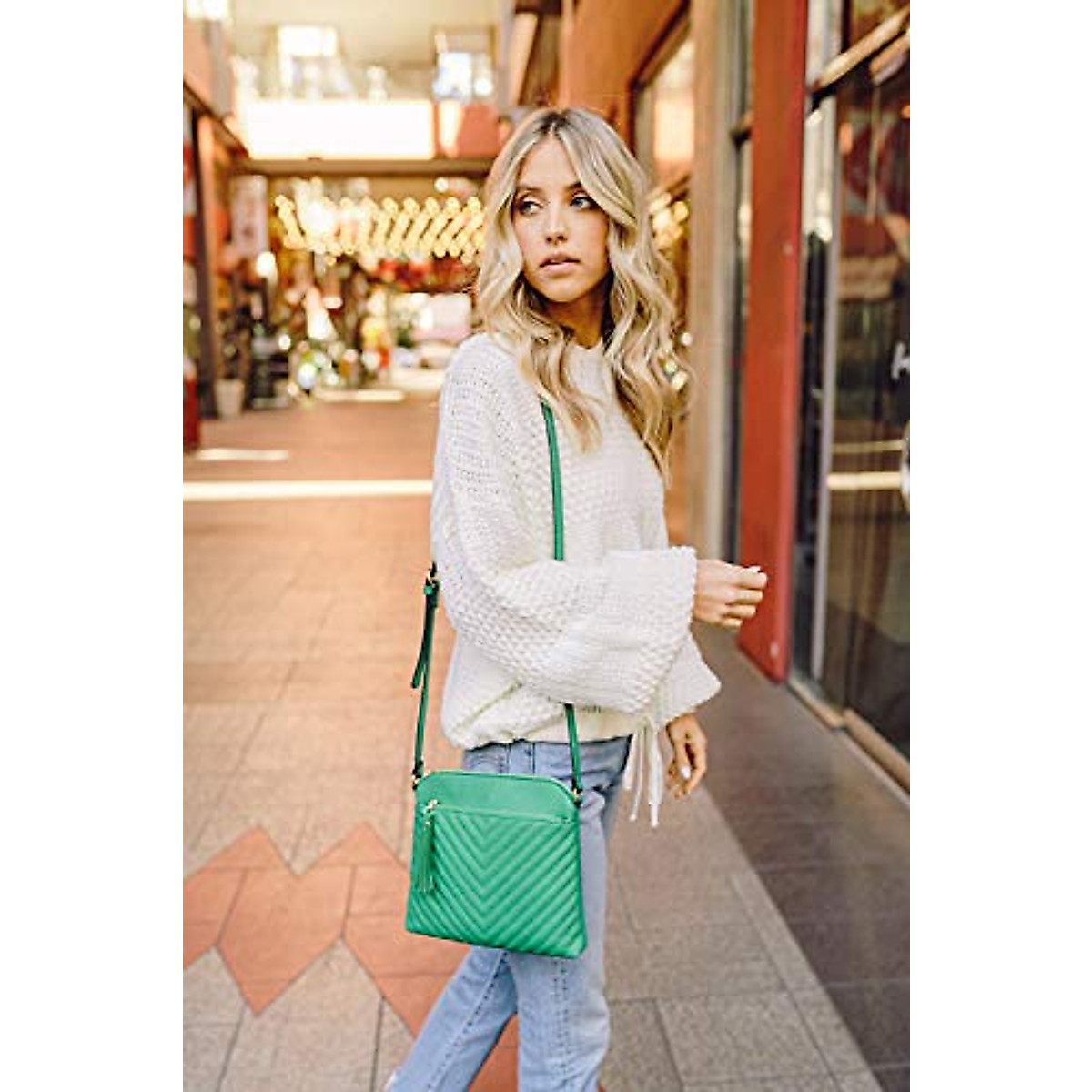 FashionPuzzle Chevron Quilted Medium Crossbody Bag with Tassel Accent (Black)