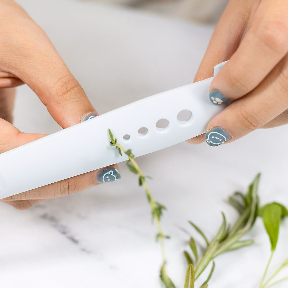 Grand Fusion 5 in 1 Tongs. Serving Set for Pasta or Salad, Herb Stripper, Sauce Spoon, Spatula - Scrapper,Fork and Spoon Spatula Grips. Heat Resistant, Non-Stick, and BPA Free