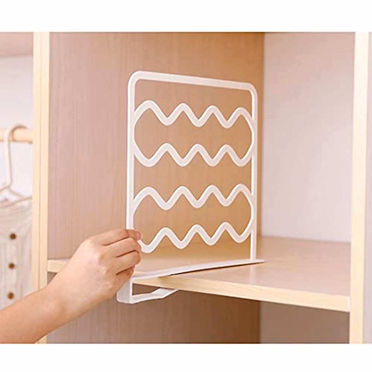 RUIPBOTE Plastic Closet Shelf Organizer Divider, Wave Wire Shelves Separator for Clothes, Bookshelf, Shelves, Wardrobe Storage and Organization (White Wave, 4)