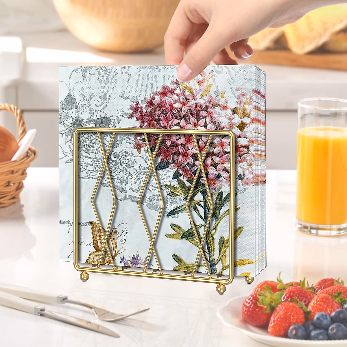 LWSFF Napkin Holder for Table, Modern Metal Napkin Holders for Paper Napkins & Kitchen Dining & Countertops, Cocktail Upright Napkin Holder Dispenser Suitable for All Room Decors (Small, Gold)