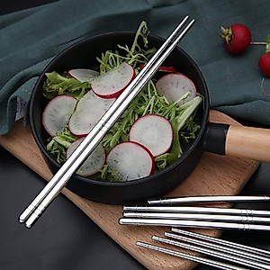 5 Pairs Metal Chopsticks Reusable, Stainless Steel Chopsticks Set, Lightweight 304 Non-Slip Metal Chop Sticks Dishwasher Safe, Japanese Korean for Cooking Chopsticks 8.9 Inch (Silver)