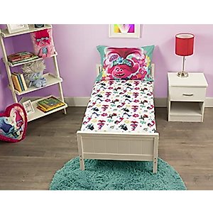 DreamWorks Trolls Troll Lotta Love Fitted Sheet & Pillow Case, Pink, Toddler (TRO263)