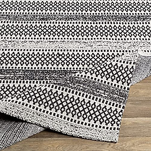 Mark&Day Area Rugs, 5x7 Stone Bohemian/Global Black Area Rug, Black/Cream Carpet for Living Room, Bedroom or Kitchen (5'3" x 7'3")