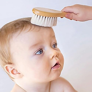 green sprouts Baby Brush & Comb Set | Gently grooms baby's hair | Made of natural wood and bristles