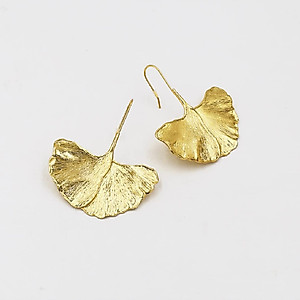 Ginkgo Leaf Earrings for Women, Cute Leaf Plant Earrings for Womens, Gold Flower Petal Dangle Earrings Hypoallergenic, Golden Flower Floral Leaf Statement Drop Earrings, Fall Leaf Bohemian Earrings