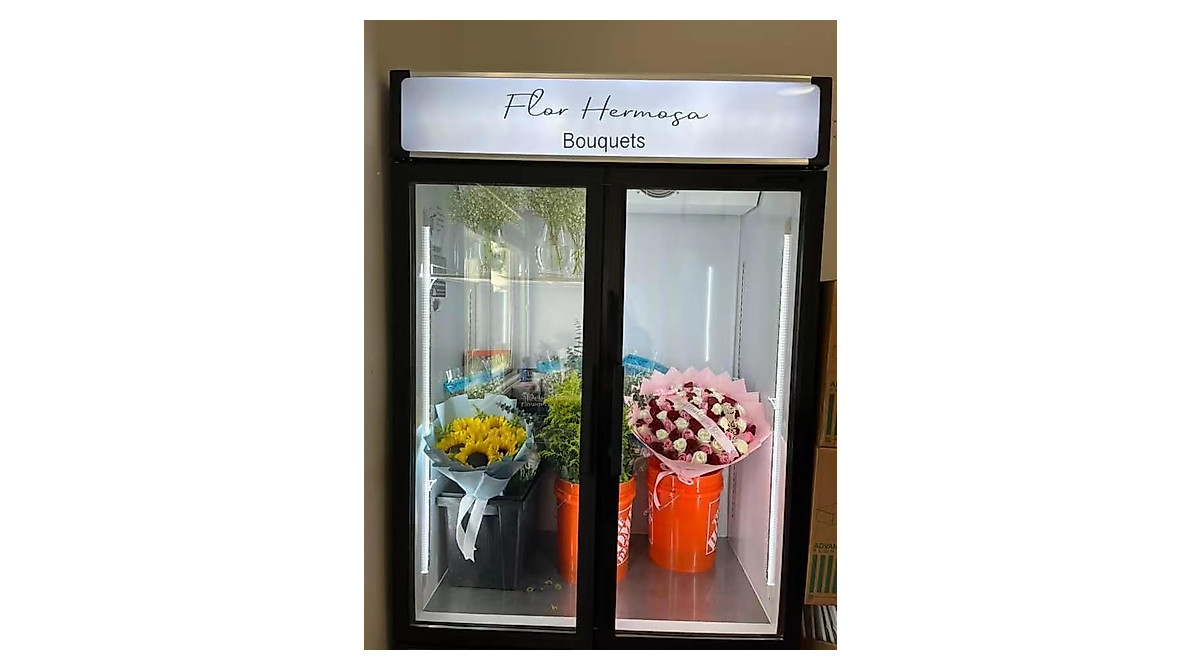 Commercial Flower Display Fridge with LED Light - 42.5 Cu Ft