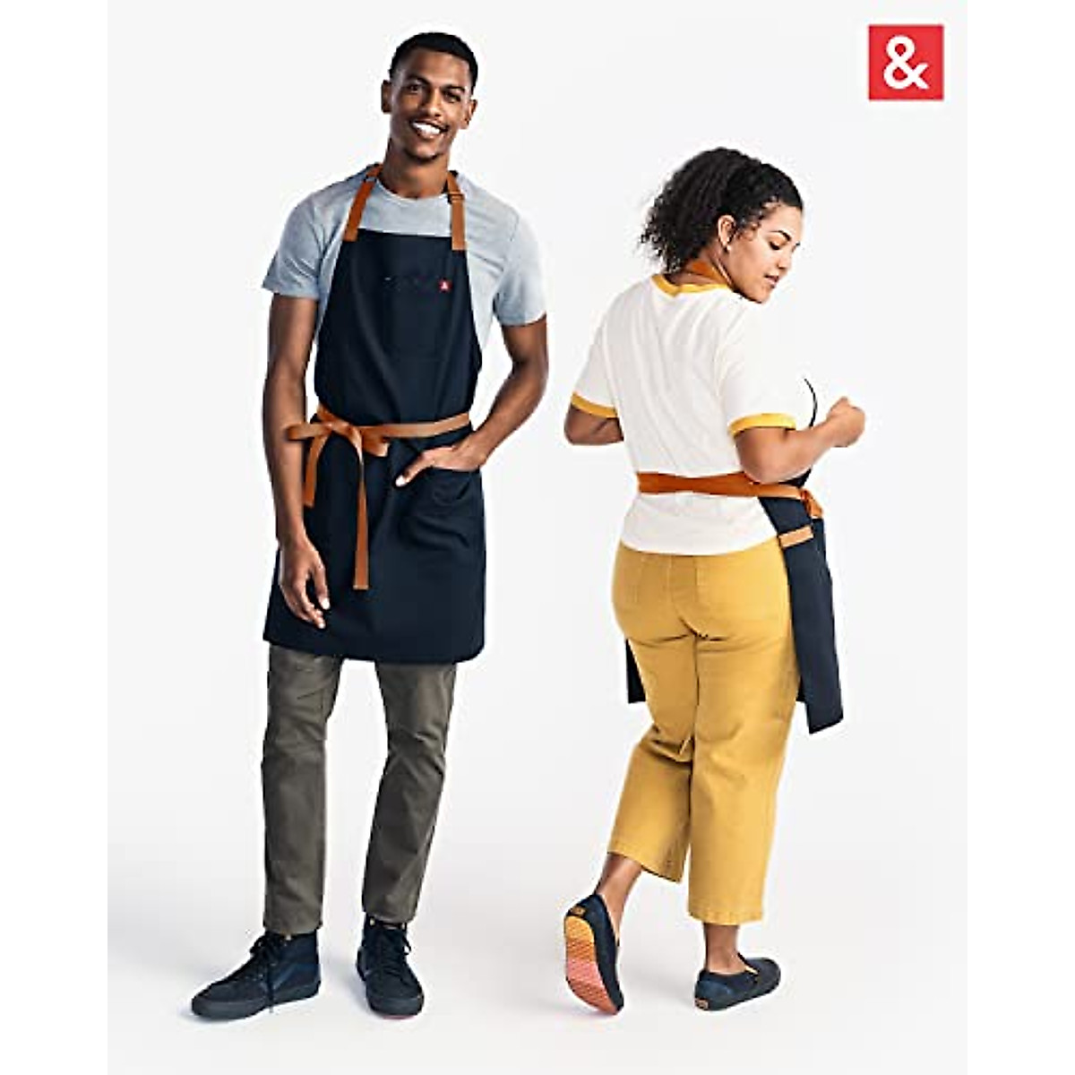 Hedley & Bennett Midnight Blue Essential Apron - Professional Chef Apron with Pockets and Adjustable Bib Strap for Cooking & Grilling - Kitchen Aprons for Men & Women - 8oz 100% Cotton Twill Fabric