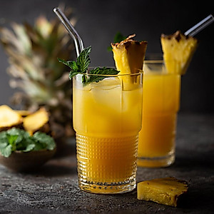 ALINK Short Bent Glass Straws, 6 in x 10 mm Reusable Clear Glass Curved Cocktail Straws for Whiskey, Coffee, Soda, Water, Pack of 8 with Brush