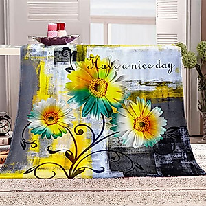TONG XIAN Yellow Blanket,All Season Lightweight Plush and Warm Home Cozy Portable Fuzzy Throw Blankets for Couch Bed Sofa,Daisy Patchwork Throwing Blanket,Floral Throw Blanket,50"x60"