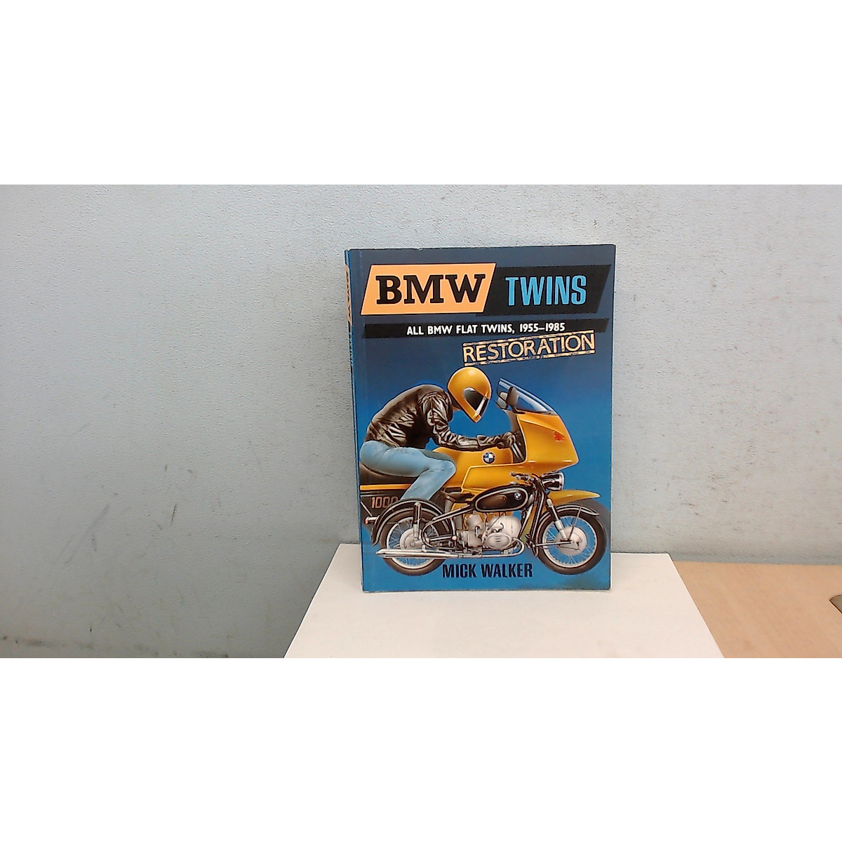Bmw Twins: All Bmw Flat Twins, 1955-1985, Restoration : The Essential Guide to the Renovation, Restoration and Development History of Bmw Flat Twins