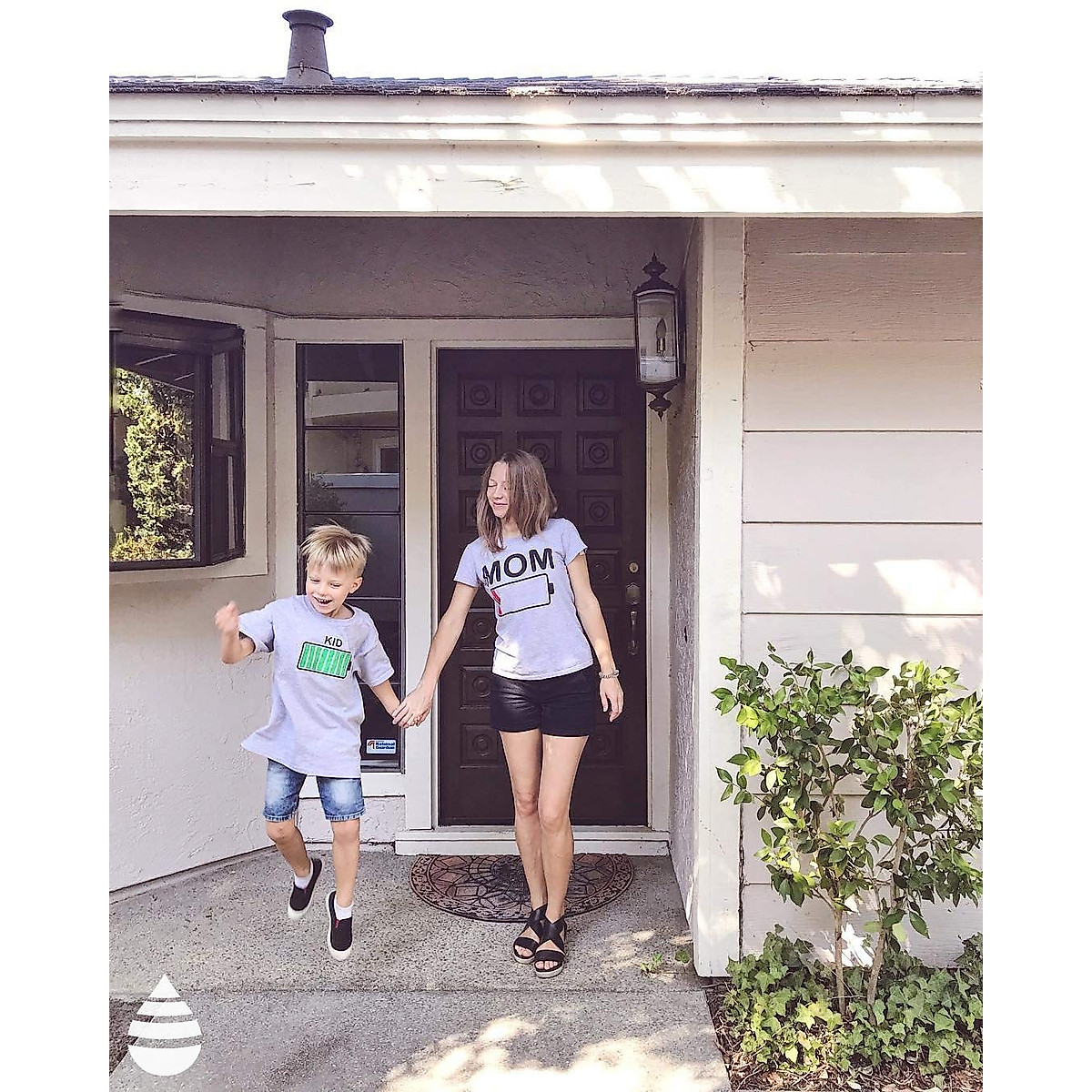 Crazy Dog T-Shirts Women's Mom Battery Low Funny T Shirt, Light Heather Grey, XL