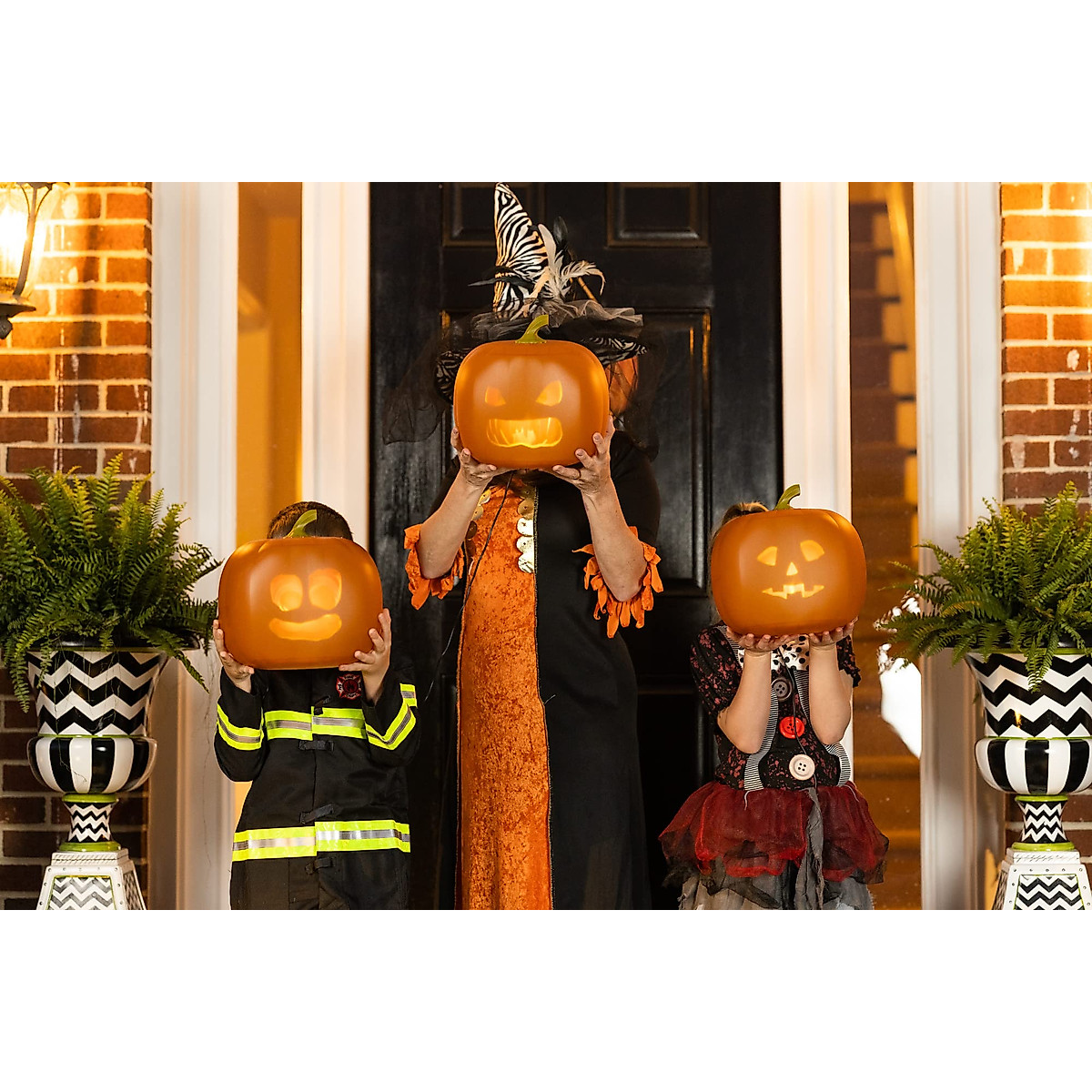 ANIMAT3D Jabberin Jack Talking Animated White Pumpkin with Built in Projector & Speaker Plug'n Play