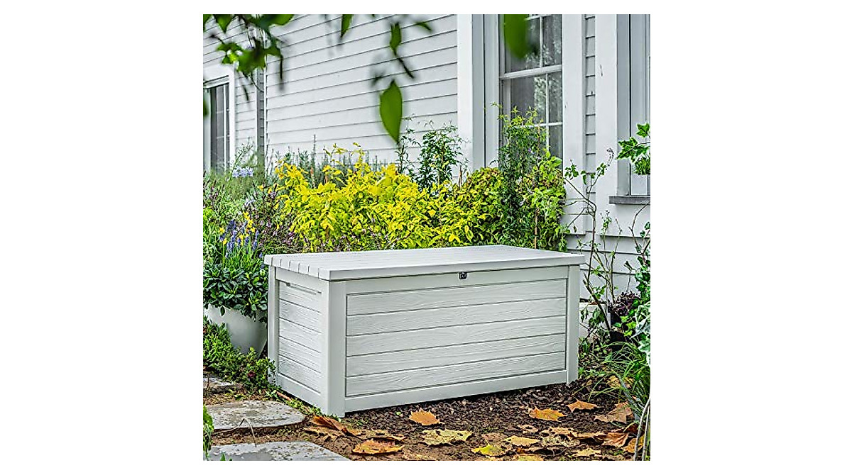 Keter 165-Gallon Weatherproof Resin Storage Box for Outdoors