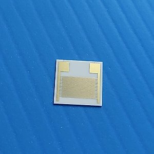 KIESEV 10Pcs Alumina Ceramic Interdigitated Electrodes 80μm(10mm*10mm) Interdigital Capacitor Arrays High Stability Alumina Ceramic Thick Film IDE Humidity Sensor 15(30 Fingers)