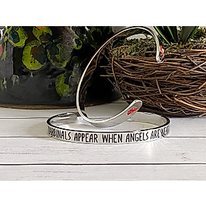 Happy Kisses Red Cardinal Bracelet For Women “Cardinals Appear When Angels Are Near” Grief Gift For Mourning of Loved One - Funeral Memorial Charm Jewelry For Women and Bird Lovers