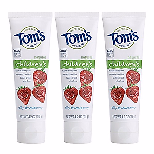Tom's of Maine Anticavity Fluoride Children's Toothpaste, Kids Toothpaste, Natural Toothpaste, Silly Strawberry, 4.2 Ounce , 3 Count (Pack of 1)