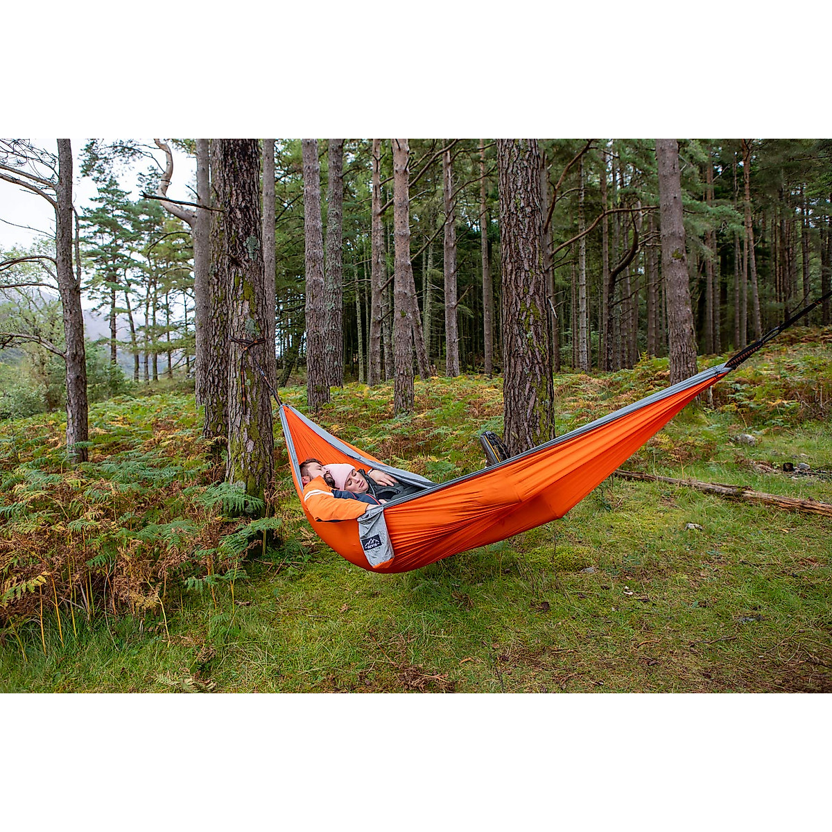 Nevis Outdoor Camping Hammock for Two People - Holds up to 500lbs - with Adjustable Tree Straps, Heavy Duty Aluminium Carabiners and Integrated Carrying Pouch. A Must-Have Camping Accessory