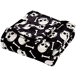Décor&More Happy Halloween Microplush Throw Blanket (50In x 60In) - Creepy Skull