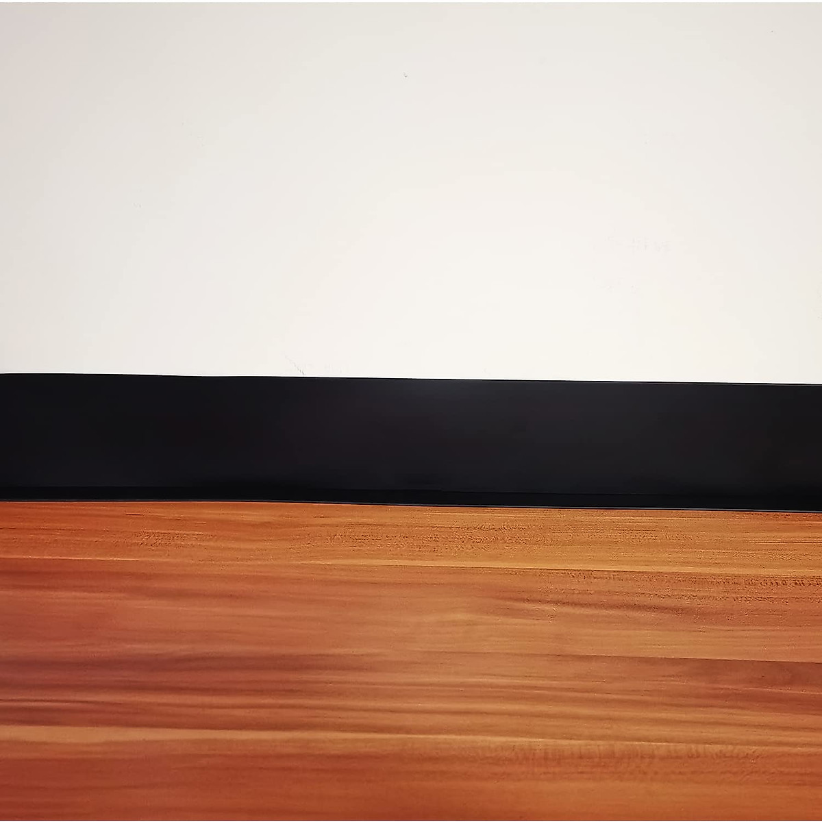 DAILISEN Vinyl Flexible Wall Base Baseboard Molding Trim,Floor Molding,19.68ft L × 3.94in W,Crease Design for Easy Installation. Cover The Crevices to Avoid Trapping Dust.Grey