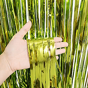 Green Gold Tinsel Foil Fringe Curtain Backdrop Shamrock Clover Garland Kit for St Patrick’s Day Decorations Irish Party Decoration Spring Wedding Engagement Birthday Party Supplies