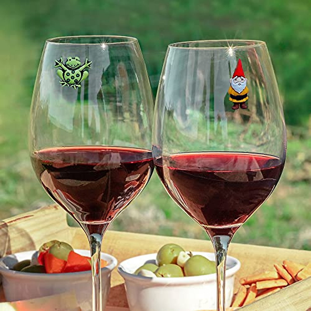 Simply Charmed Gnome Wine Glass Charms - Magnetic Drink Markers with Flower, Bee and Frog - Set of 6 Stemless Glass Identifiers