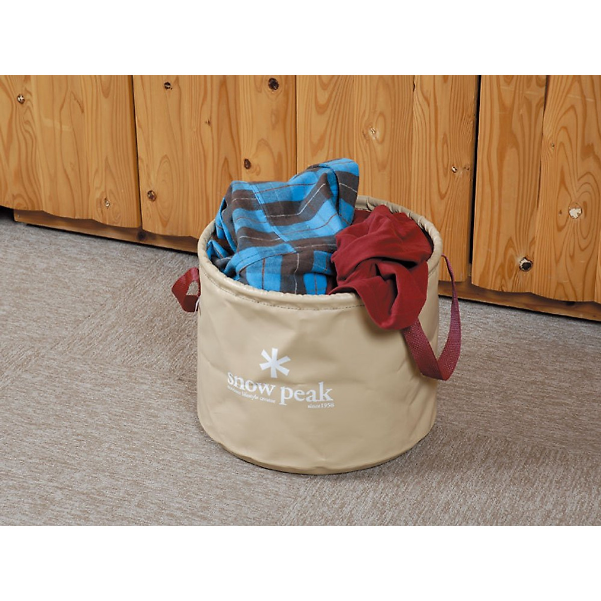 Snow Peak Camping Bucket Jumbo - Versatile Six Gallon Bucket - 14.5 x 10 in