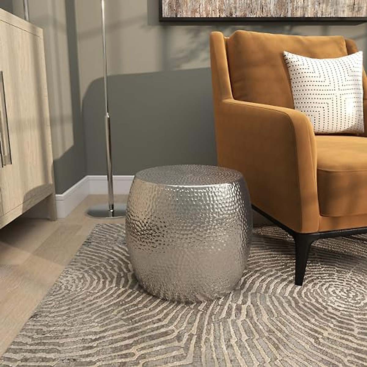 Deco 79 Aluminum Metal Side End Accent Table Drum Shaped End Table with Hammered Design, Side Table 14" x 14" x 16", Silver
