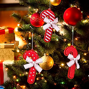 Mini Christmas Tree Decoration Kits, Red Felt Christmas Tree Ornament Kits, Christmas Tree Decoration Includes Hanging Stockings Cane Glove for Christmas Tree Decorations Wynott