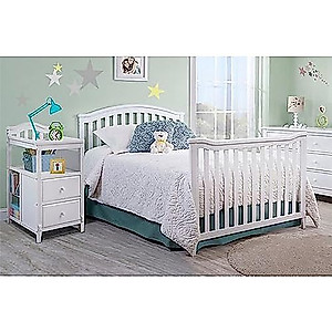 Sorelle Furniture Berkley Crib, Classic 4-in-1 Convertible Crib, Made of Wood, Non-Toxic Finish, Wooden Baby Bed, Toddler Bed, Child’s Daybed and Full-Size Bed, Nursery Furniture - White