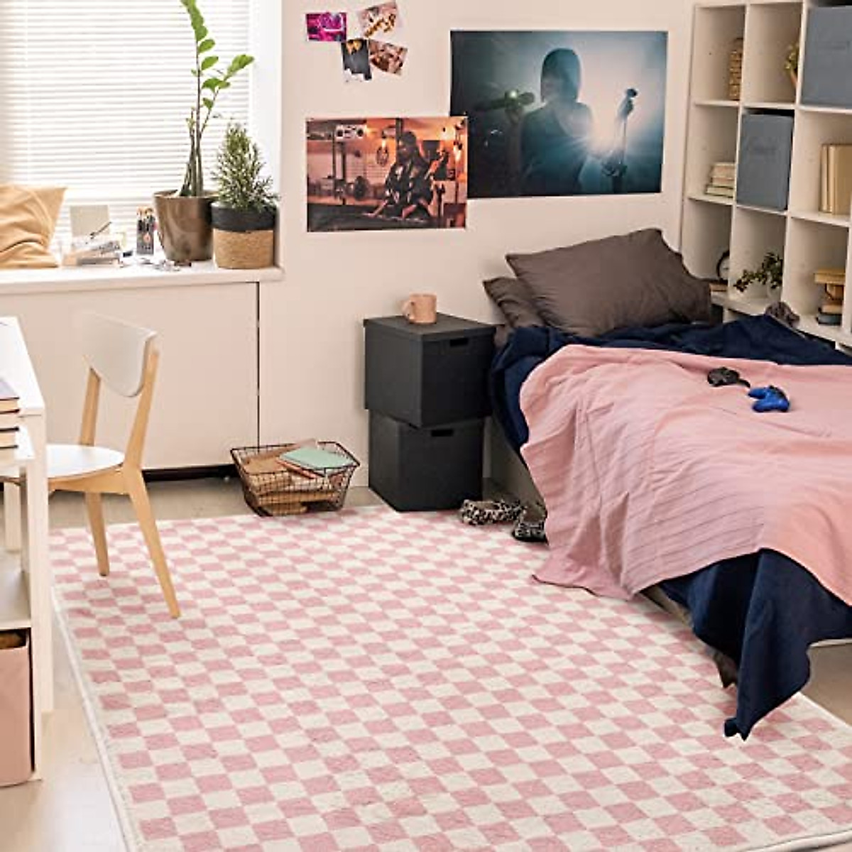 TRUEDAYS Area Rug 5x7 Modern Pink Checkered Rug for Living Room and Bedroom Soft Washable Rug with Non-Slip Backing, Soft Low Pile Checkboard Area Rug Carpet for Indoor Use