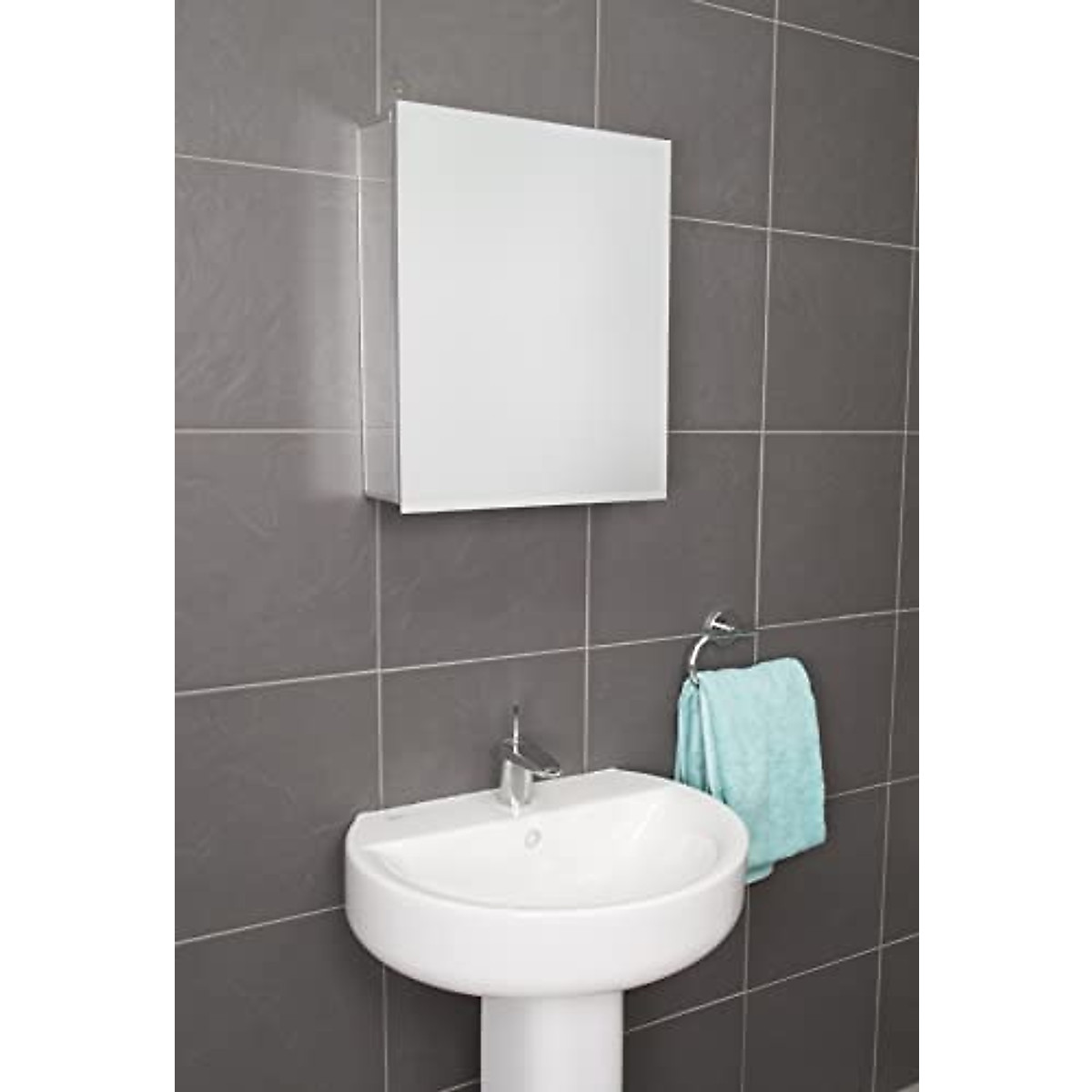 Croydex Winster 20-Inch x 16-Inch Recessed or Surface Mount Medicine Cabinet with Hang 'N' Lock Fitting System, Aluminum, Silver