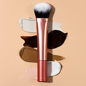 Real Techniques Seamless Complexion Makeup Brush, For Foundation, Primer, & Moisturizer, Multipurpose Foundation Brush Or Skincare Tool, Streak-Free, Buildable Coverage & Natural Finish, 1 Count