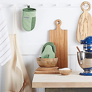 KitchenAid Beacon Two-Tone Non-Slip Mini Oven Mitt Set, Pistachio/Graphite Green, 5.5"x8", 2 Piece