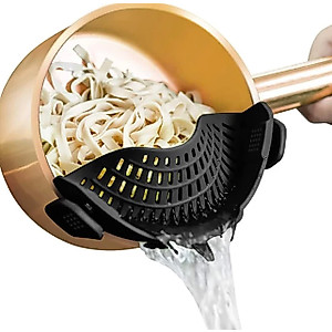 Clip on Strainer for Pots Pan Pasta Strainer, Silicone Food Strainer Hands-Free Pan Strainer, Clip-on Kitchen Food Strainer for Spaghetti, Pasta, Ground Beef Fits All Bowls and Pots, Black