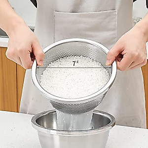 304 Stainless Steel Microporous Colander, 2-Qt Large Capacity with Mixing Bowl For washing vegetables, fruit and rice and for draining cooked pasta. (2PC) (2QT)