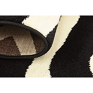 Unique Loom Wildlife Collection Animal Inspired with Zebra Design Area Rug, 5 x 8 ft, Black/Ivory