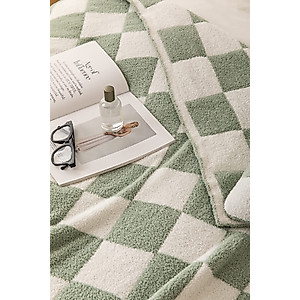 Ultra-Soft Buffalo Checkerboard Grid Fluffy Microfiber Knitted Throw Blanket Super Cozy Lightweight Checkered Bed Blanket for Sofa Couch Bed Matcha 51"X63"