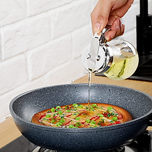 4 Pack Syrup Dispensers Glass Honey Jar Bottle Maple Sugar Dispenser 6 oz Retracting Spout Syrup Containers Pitcher For Milk Coffee Home Restaurant Kitchen Bar Oil Condiment (Simple Style)