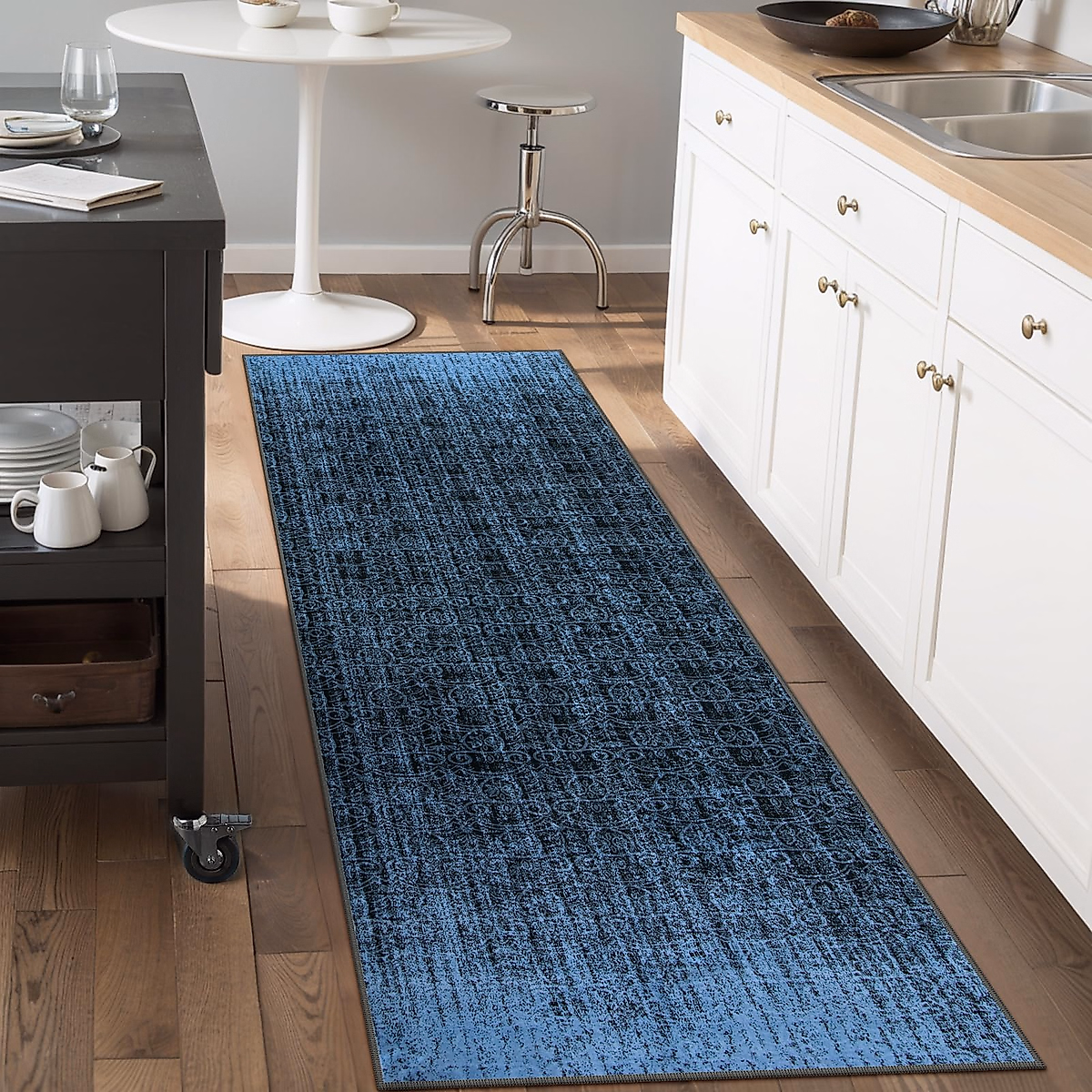 Wonnitar Washable Long Hallway Runner Rug, 2'6"x8' Non Slip Runners for Kitchen Floor, Modern Ombre Blue Non Shedding Ultra Thin Entryway Carpet Runners for Bathroom Hall