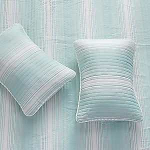 Great Bay Home 2-Piece Reversible Blue Twin/Twin XL Quilt Comforter with 1 Sham | Lightweight, All-Season, Cozy, Modern Bedspreads | Ombre Striped Coverlet Sets | Everette Collection