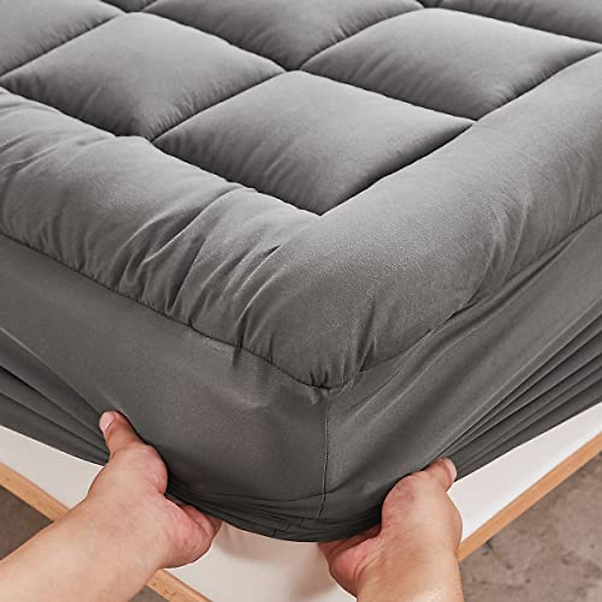 Mattress Pad - Pillow Topper with Stretches to 18” Deep Pocket Fits Up to 8”-21” Cooling Bed Topper,Soft and Breathable Mattress Protector Cover (Gray, Queen)