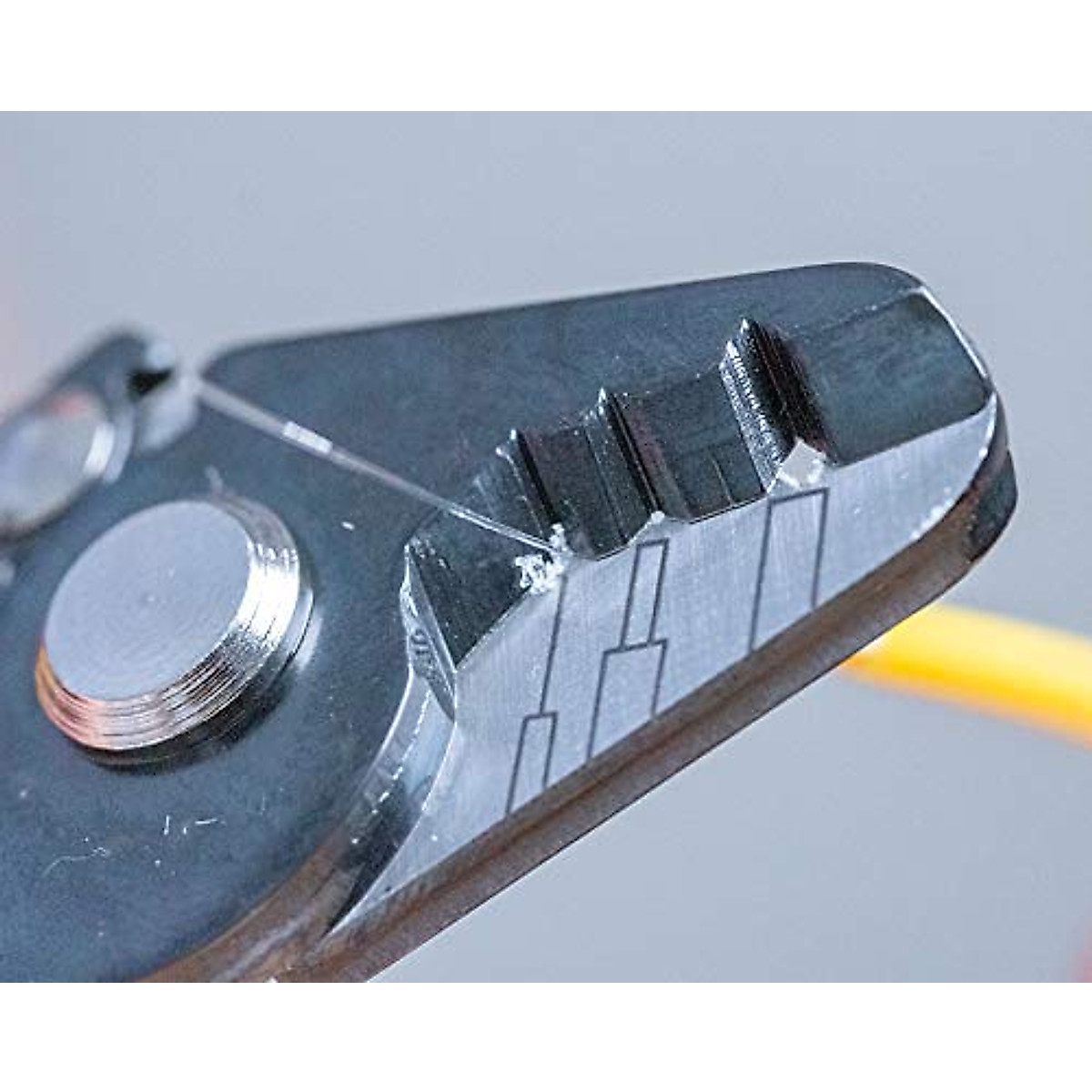 Jonard Tools JIC-375 Three Hole Fiber Optic Stripper with TPR Handle, 6" Length, Оne Расk