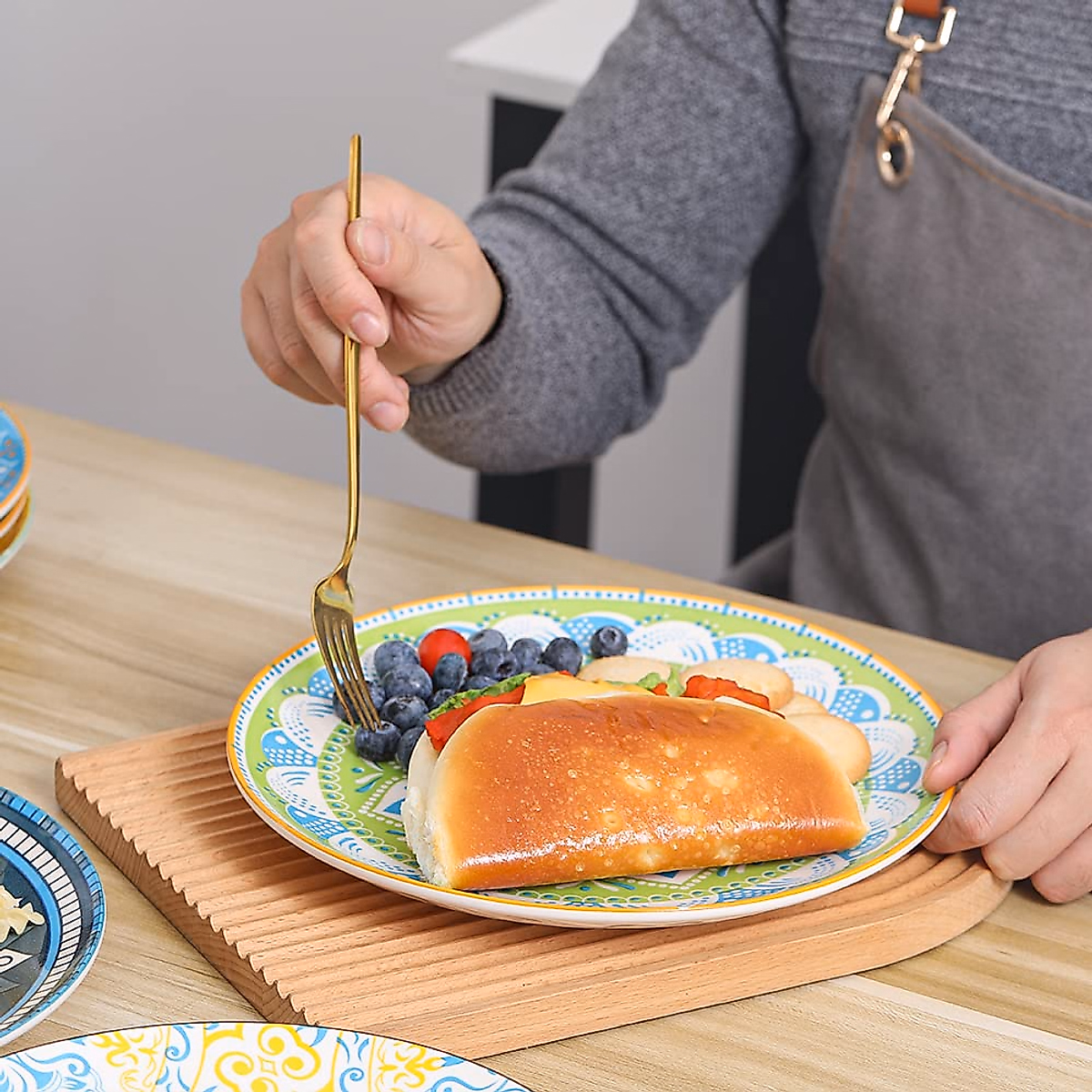 AHX Dinner Plates Ceramic Plate Set - 10 Inch Large Porcelain Round Plate Sets of 6 - Flat Colorful Pattern Dining Plates for Kitchen | Family - Dishwasher | Microwave | Oven Safe