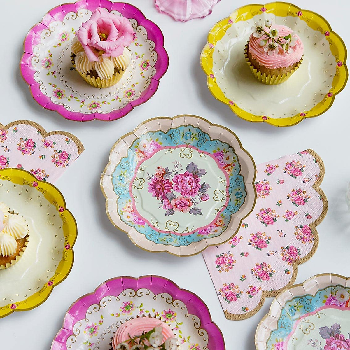 Talking TablesVintage Floral Paper Plates Pack of 24 - Pink, Blue, Yellow, Scalloped Edge, Truly Scrumptious, Disposable Tableware For Birthday, Garden Party, Afternoon Teas, Baby Shower, Wedding