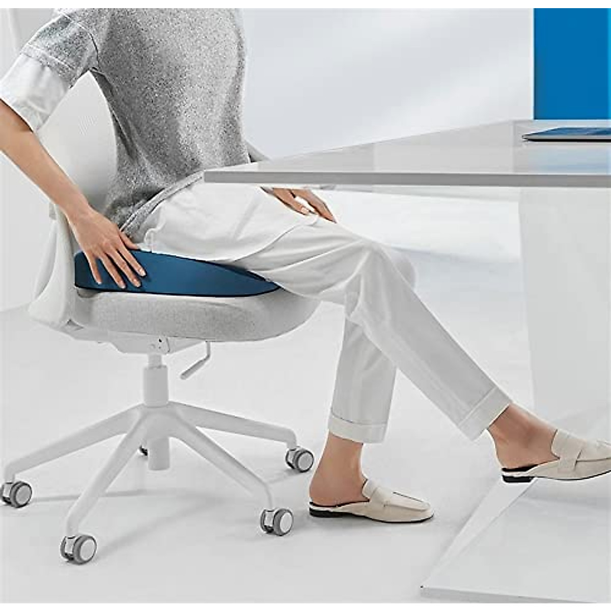 BUZZNN Memory Foam Seat Cushion for Office Chairs - Ergonomic Chair Cushion for Car Seat - Comfort Computer Chair Cushion - Sciatica Pillow for Sitting