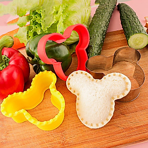 Sandwich Cutter and Sealer for Kids Large Bread Sandwich Decruster Pancake Maker 10PCS Fruits Cookies Vegetables Shaped Cutters for Kids Lunch Bento Box Dinosuar Mickey Heart Star flower