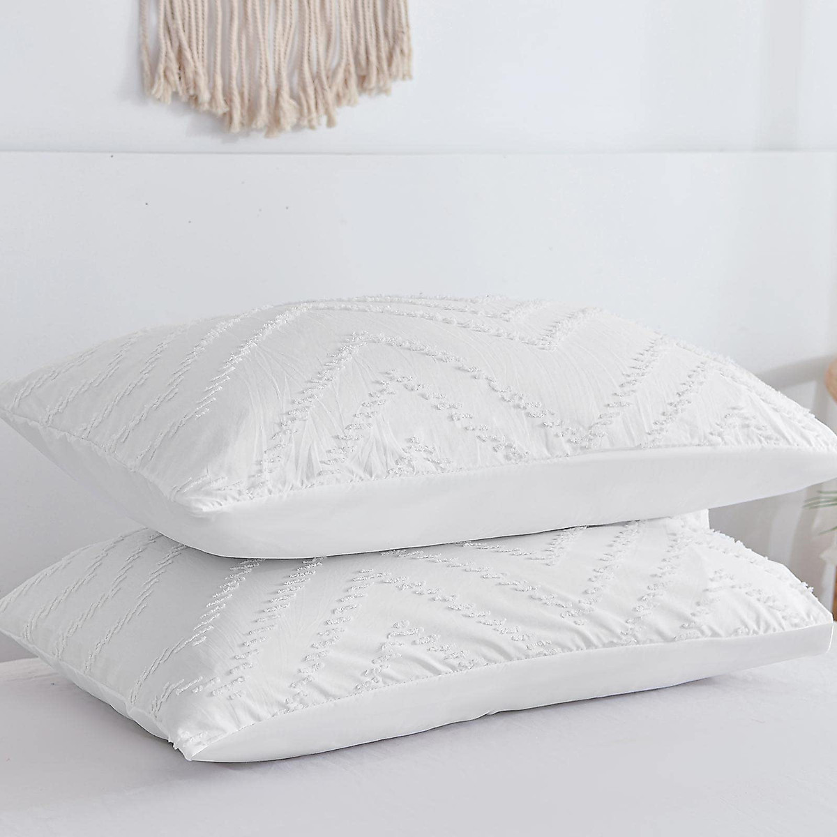 Nanko Pillow Case/Pillow Shams Queen Set of 2, White Tufted Jacquard Boho Soft Shabby Chic Microfiber Pillow Covers, Soft Comfortable for Home Hotel Bed, Modern for Men and Woman, 20 x 30 inch